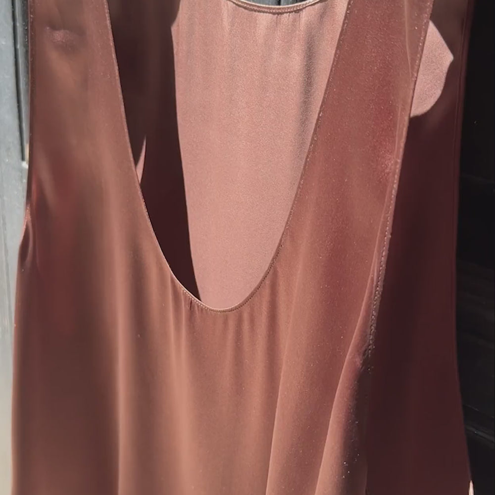 Brown Rust Silk Scoop Neck Vest & Phix